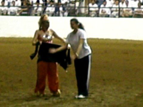 lady splits pants while riding horse - YouTube
