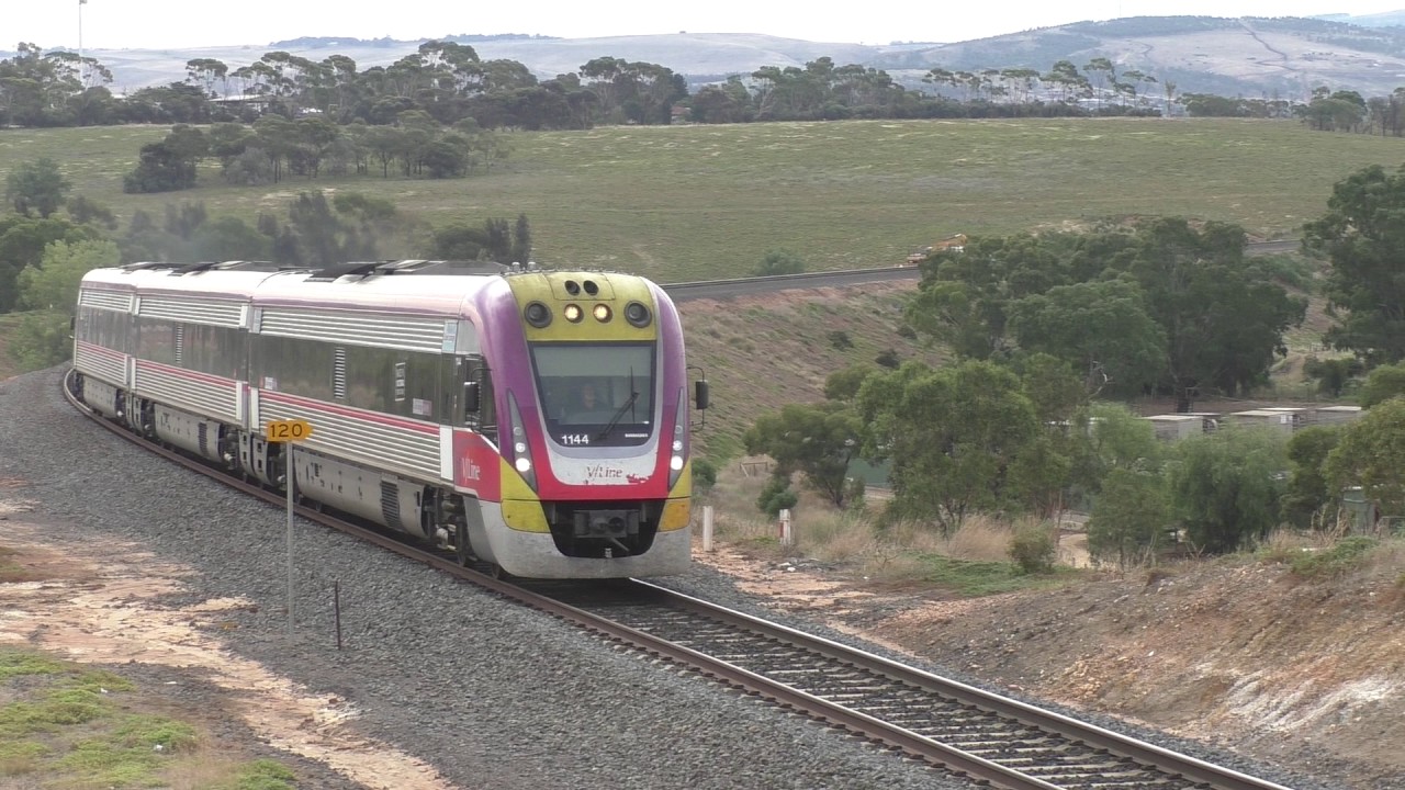 V/Line Vlocity Trains at Parwan near Bacchus Marsh March 2017 - YouTube