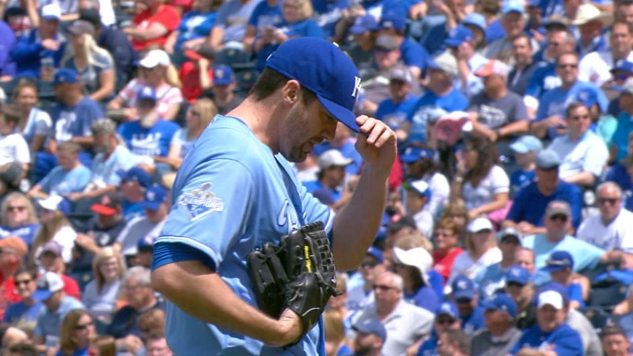 BOS@KC: Flynn earns first MLB win in relief - YouTube