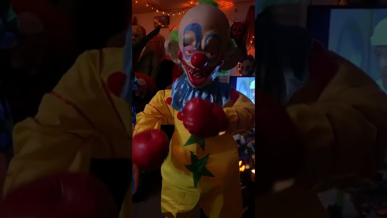 Shorty Animatronic - KILLER KLOWNS FROM OUTER SPACE - SPIRIT HALLOWEEN ...