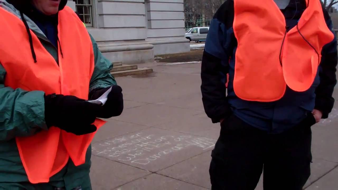 Volunteer Marshals at the 3/12/11 Wisconsin Protests - YouTube