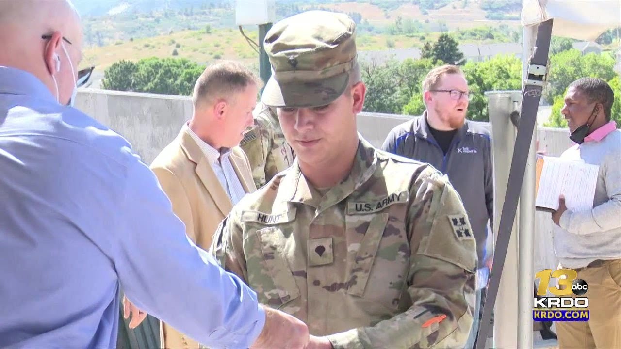 Fort Carson hosts Hiring Our Heroes Career Fair - YouTube