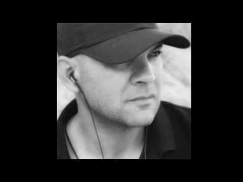 KIR ZİNCİRLERİNİ  -  UĞUR GÖKBULUT - YORUM: ÖMER KUTBAY
