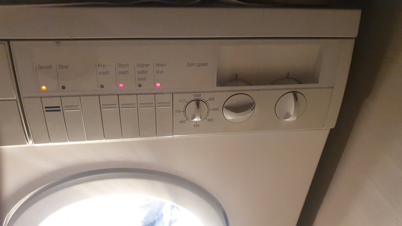 Bosch WFF2000 - Coloureds-Cottons 40° + Intensive & Short Wash - YouTube