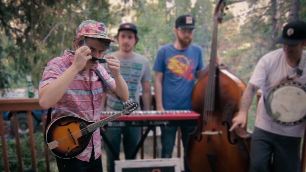 I'll Be Around - The Risky Biscuits (LIVE from Biscuits HQ) - YouTube