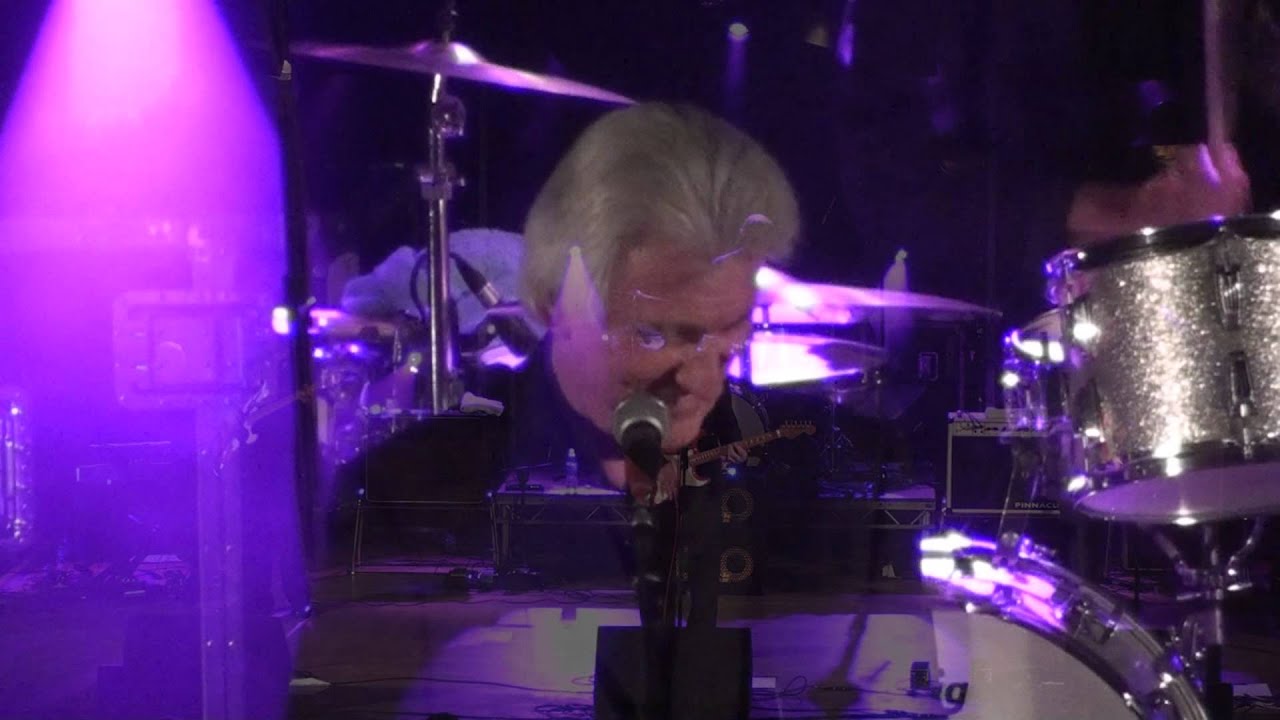 08 Mona Lisa.Bruce Welch's Shadows. 2012 Shadowmania - YouTube