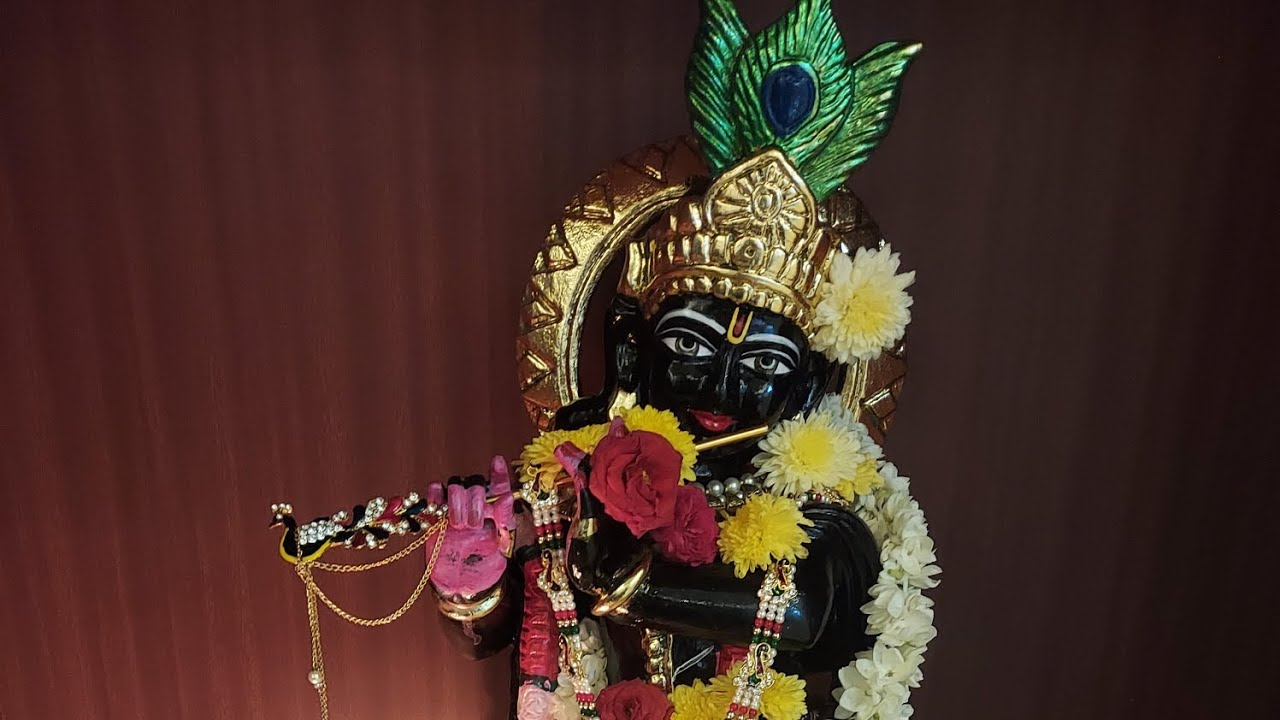 Sri Krishna Aarti... Goloka Vrindavan Radha Krishna Arati - YouTube