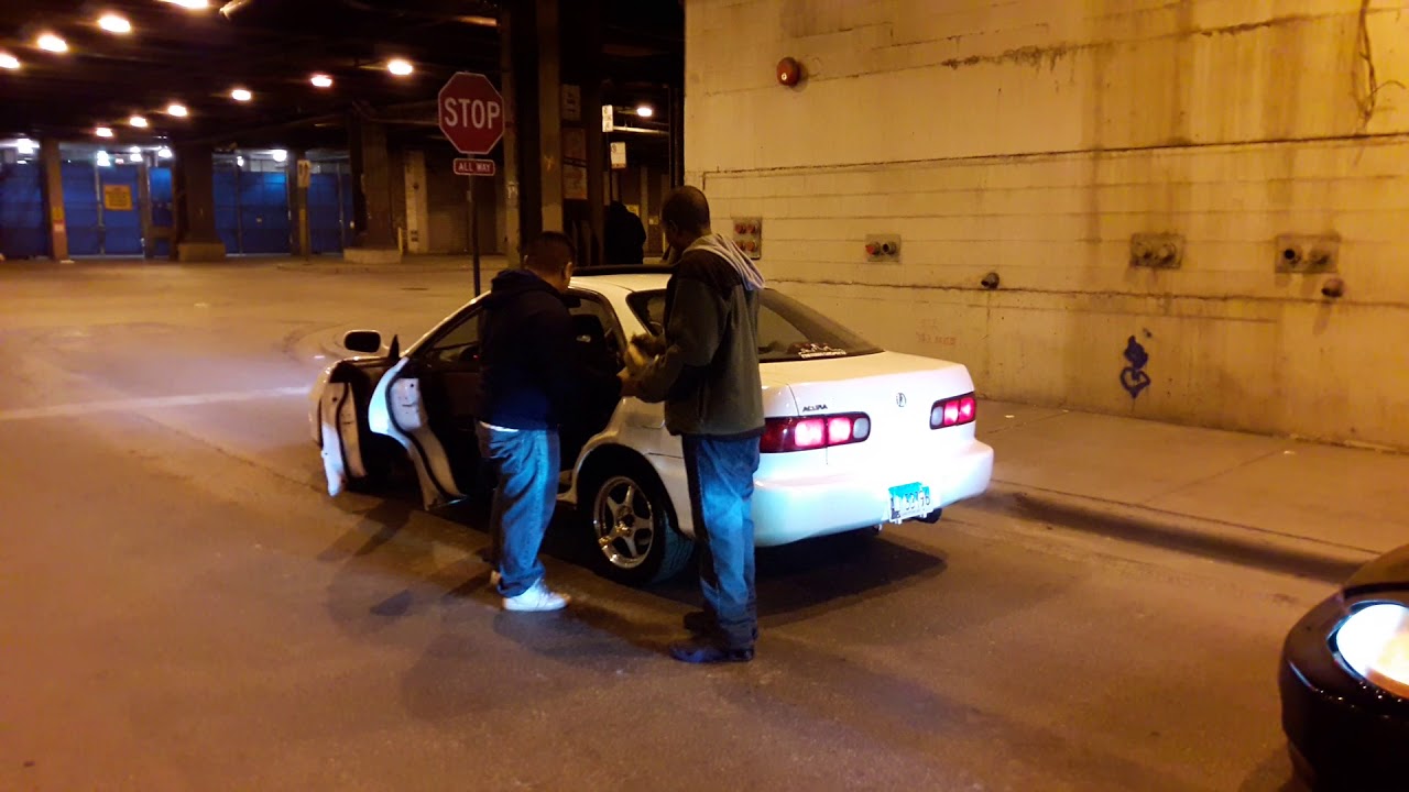 Feeding the Homeless in Chicago's lower wacker - YouTube