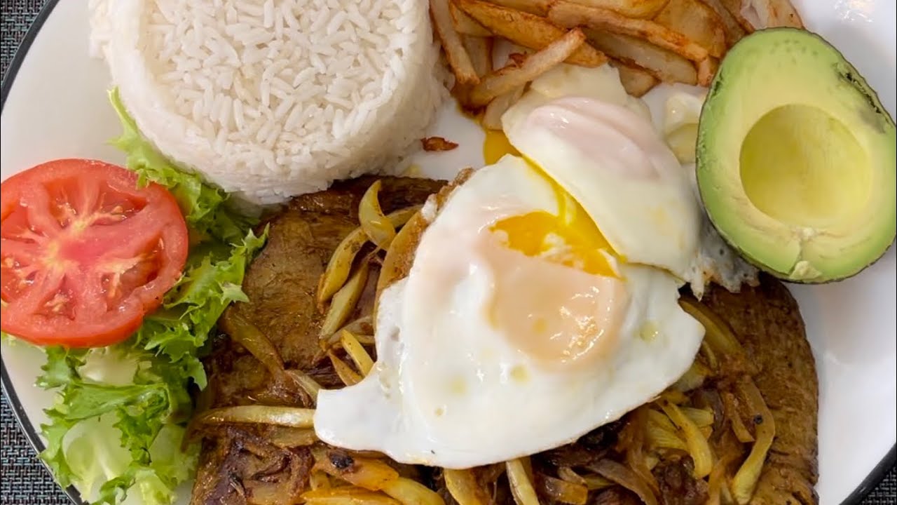 Churrasco de Ecuador [Ecuadorian Flank Steak Meal] - YouTube