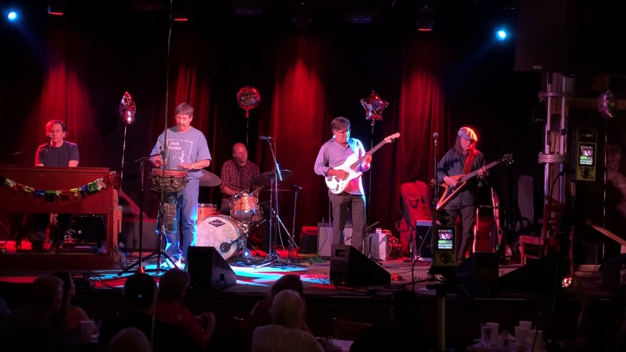 Jack Pearson and Pat Bergeson ~ Besame Mucho - YouTube