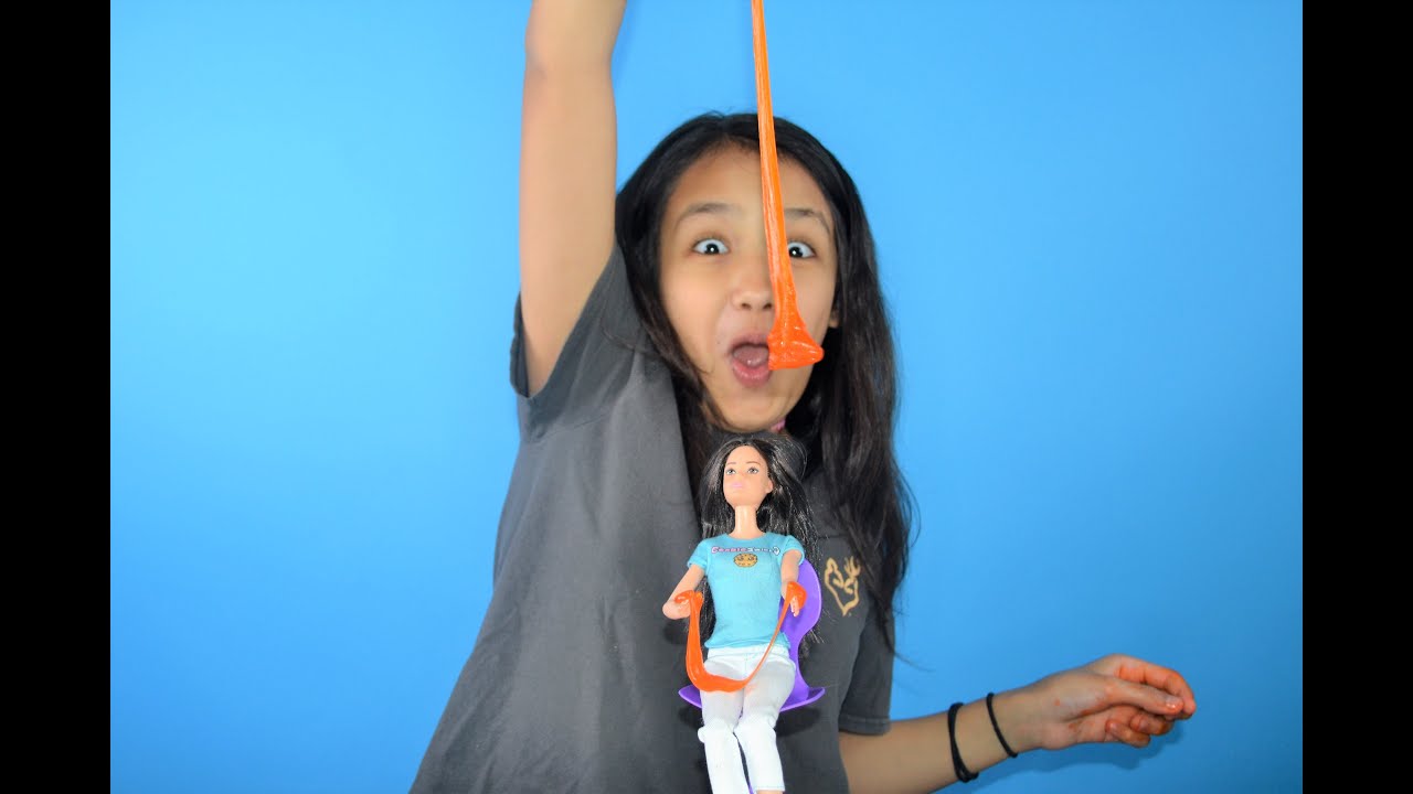 MAKING COOKIE SWIRL C BARBIE SLIME - YouTube