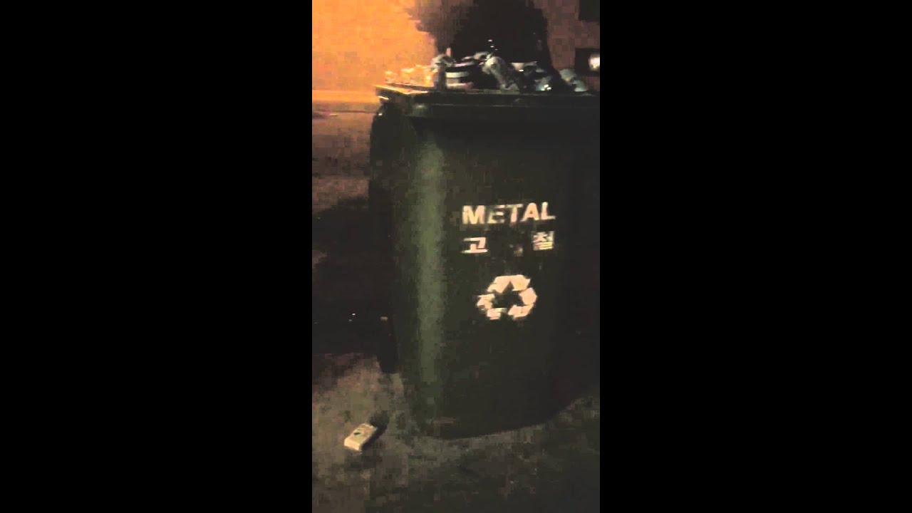 The difference between plastic and metal - YouTube