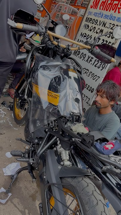 Mera Mann 😎 @balajiradiumartindore5383 #bike_modification_indore #ppf #bike #ytshorts #ytshort ...