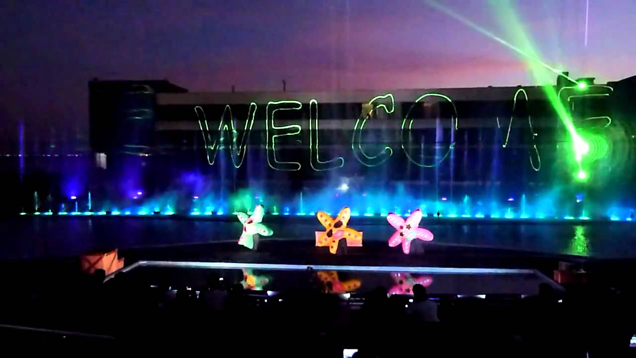 Manila Ocean Park - Musical Fountain Show (Part 1) - YouTube
