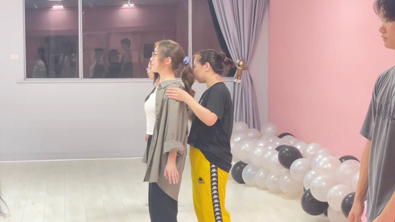 Locking/Waacking inspired choreography (Casual Calsses) in JMC Dance Lab - YouTube