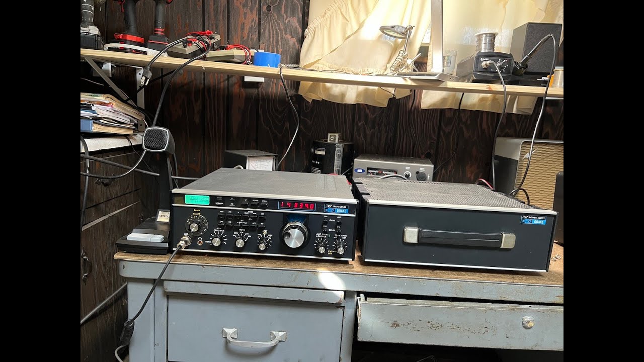 Drake TR7 and PS7 power supply - YouTube