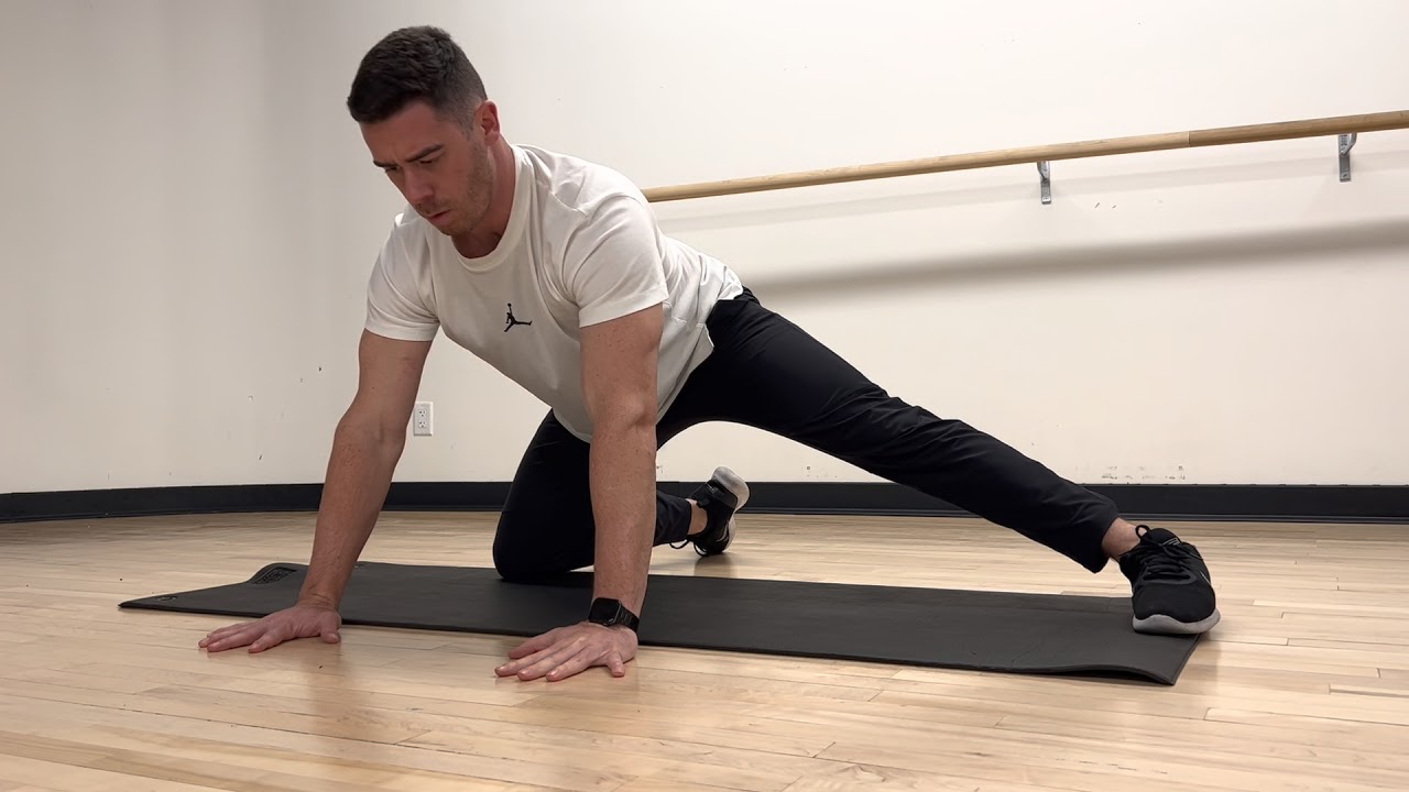 Quadruped Adductor stretch w. Thoracic Rotation - YouTube