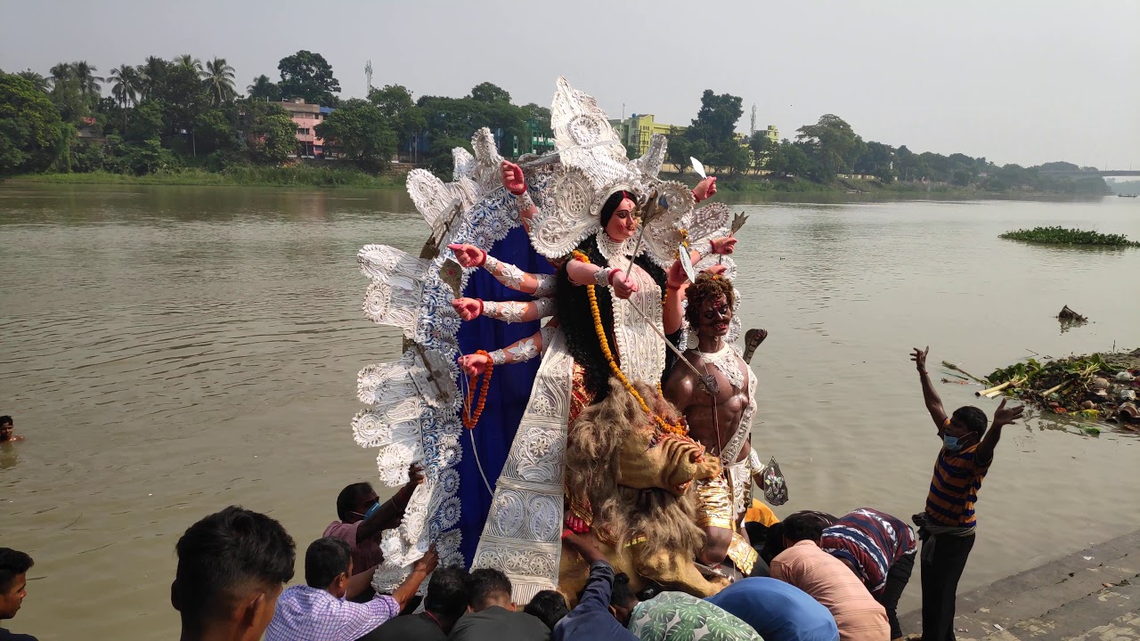 Ma Durga Vasan at Sadarghat, Raghunathganj 🙏 - YouTube