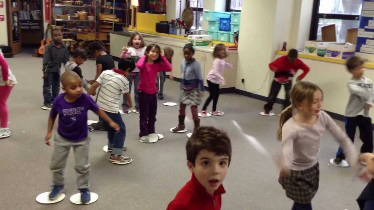 Paper Plate Skate (1LouthanWeiss 2) - YouTube