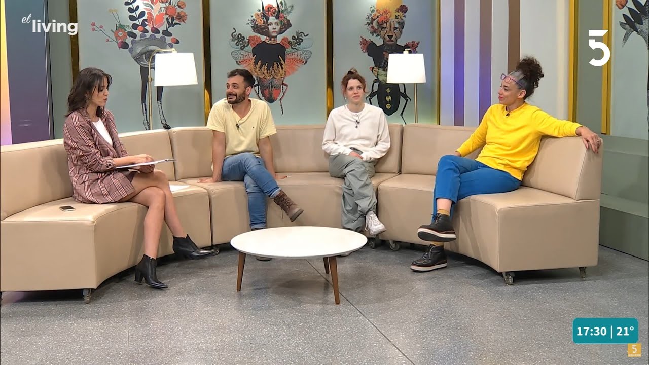 Ignacio Tamagno, Sofía Rivero y Emilia Díaz presentaron la obra La Sapo | 31-08-2023 - YouTube