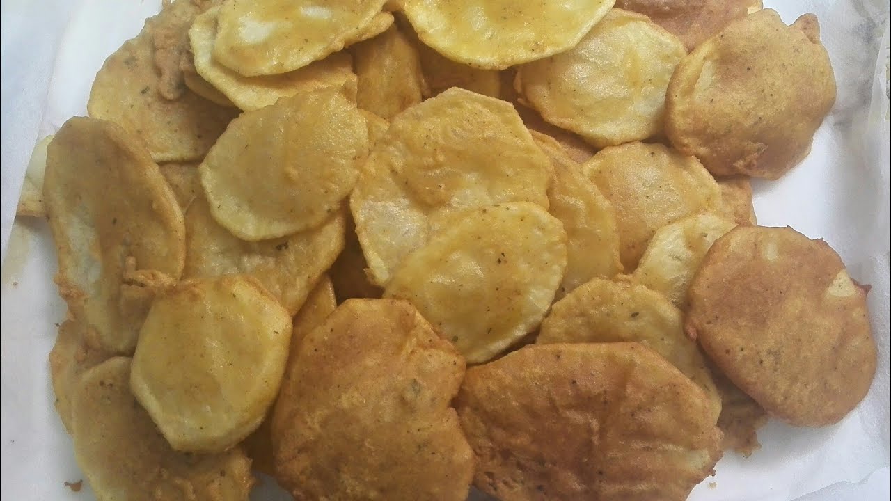 Besan Potato Chips Recipe by Mrs. Jawed. - YouTube