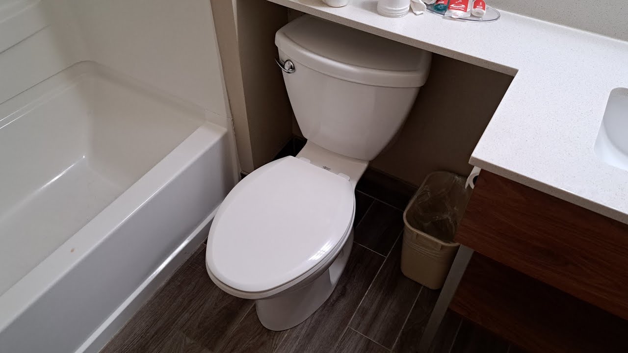 2018 American Standard Cadet 3 Toilet - YouTube