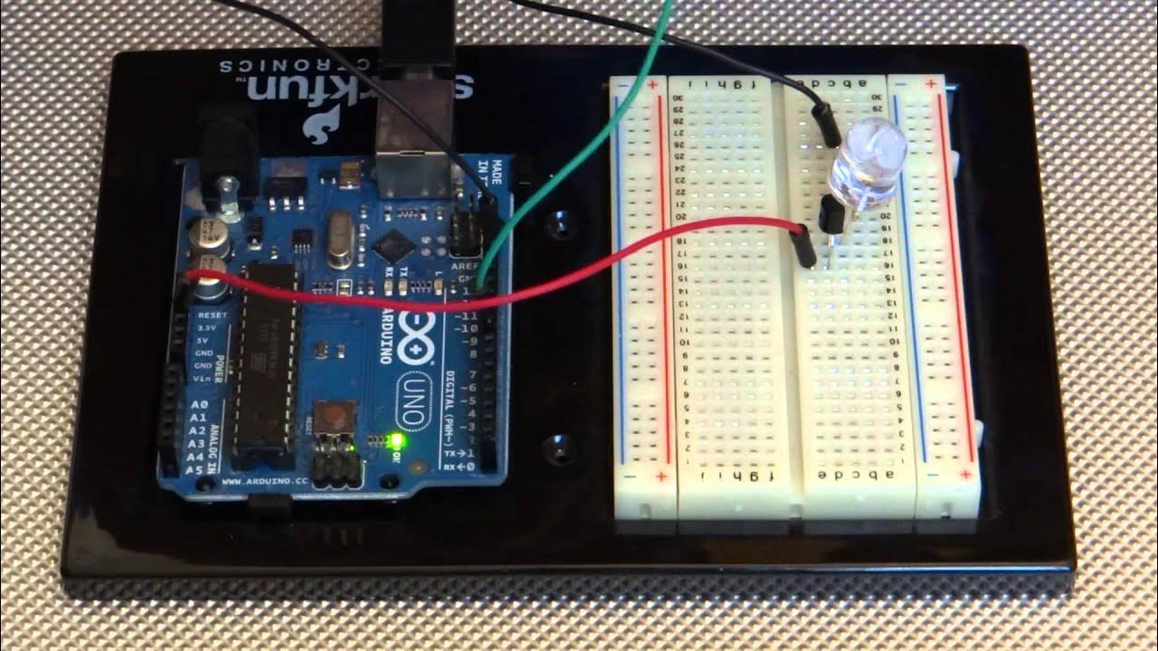 Tutorial Arduino - LED e programmazione by RobotProjects - YouTube