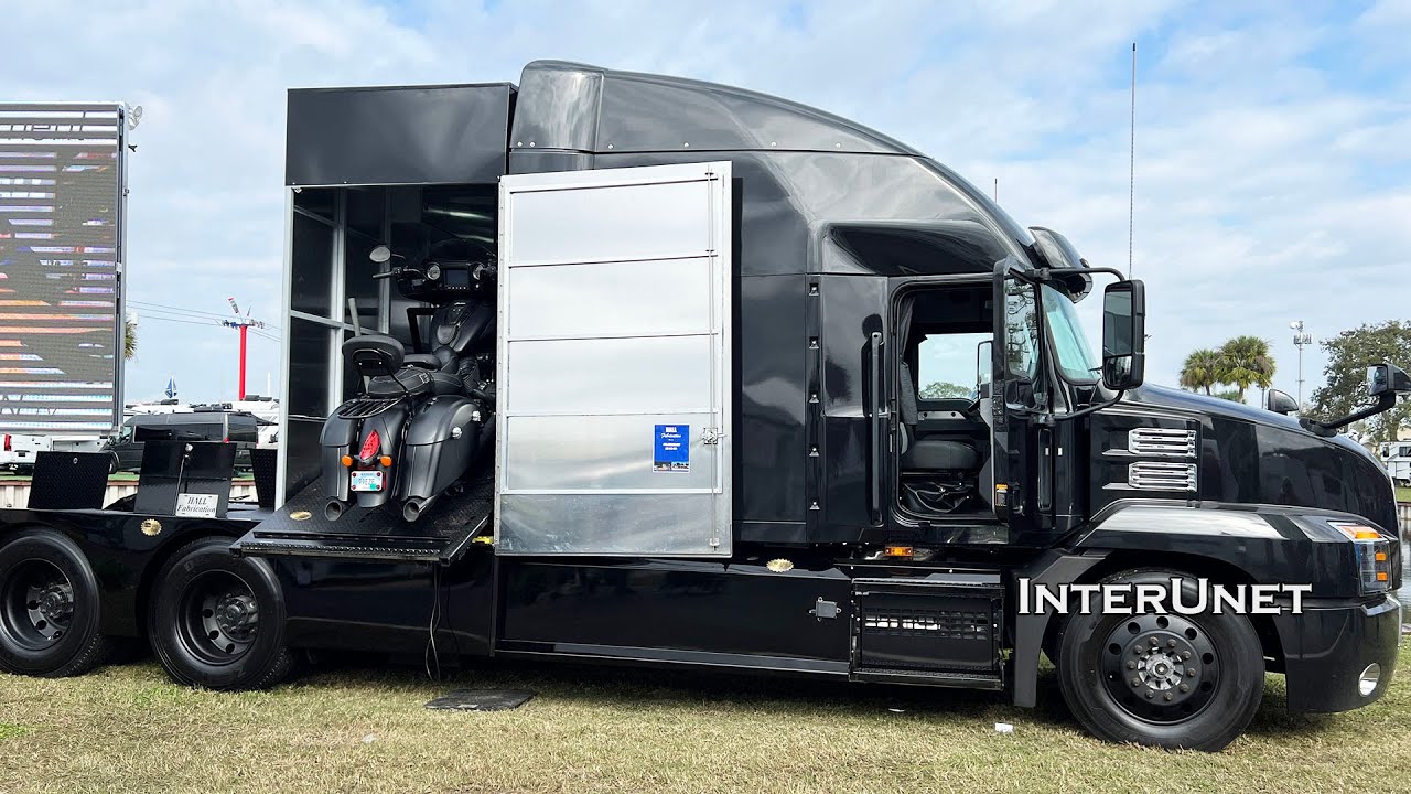 Mack Anthem With Mega Sleeper for Motorcycle - YouTube
