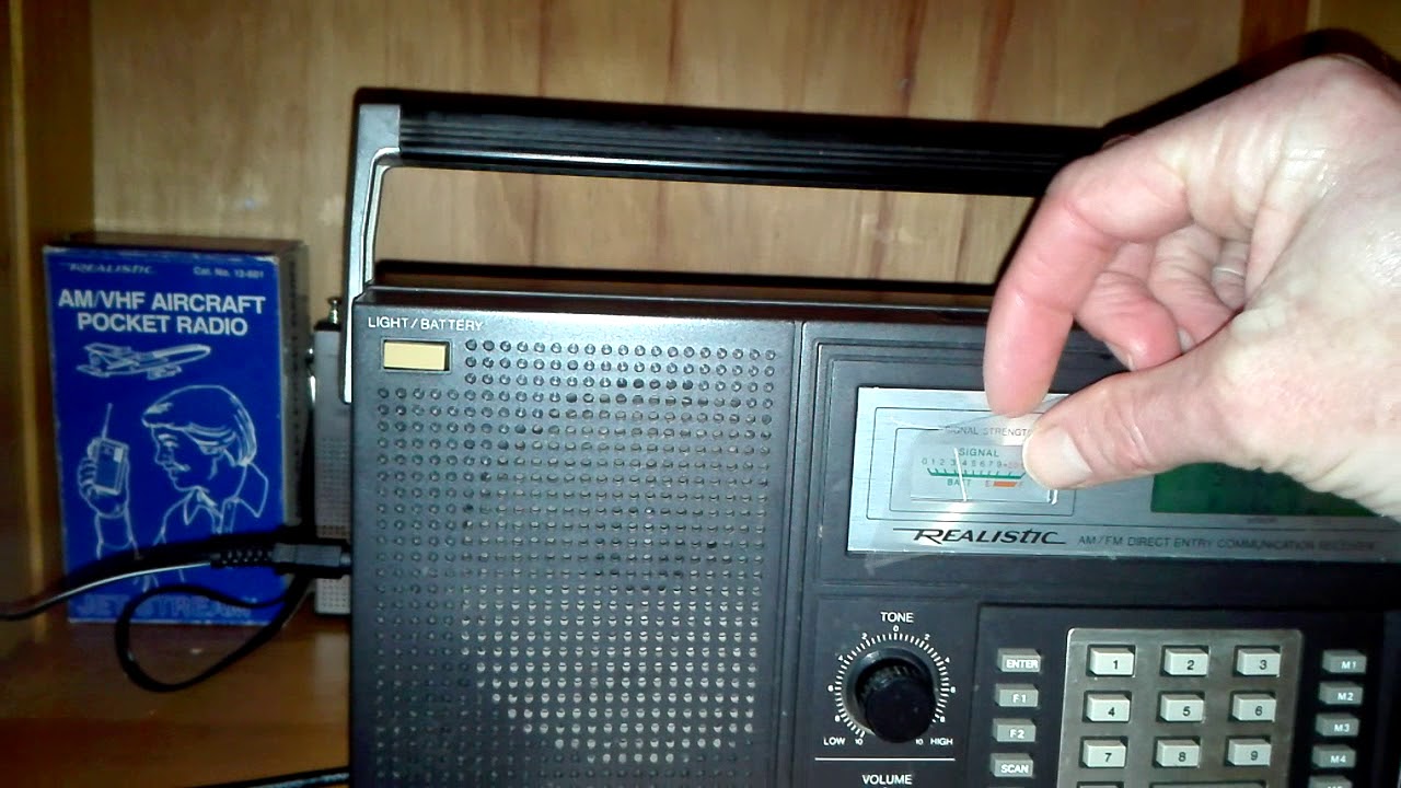 Realistic DX400 sample of smooth SW audio - YouTube