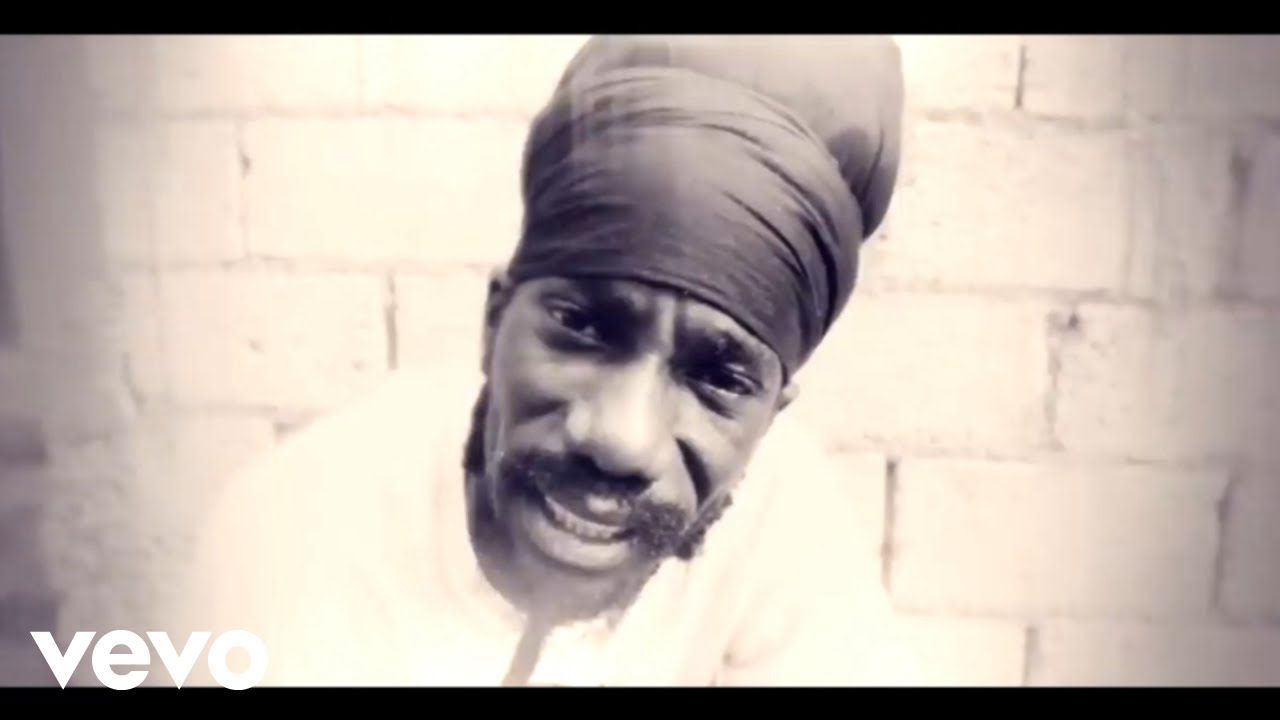 Sizzla Kalonji - I'm Living (Official Music Video) - YouTube