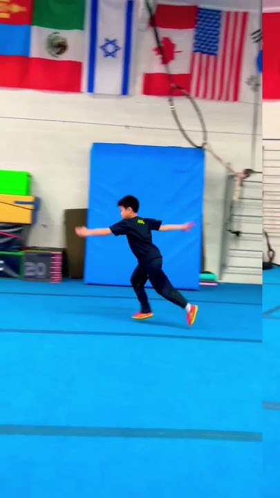 Kids wushu Chang quan - YouTube