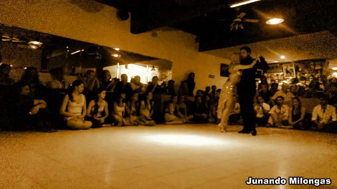 OCTAVIO FERNANDEZ Y CAROLINA GIANNINI -2º YEITE TANGO FESTIVAL - YouTube