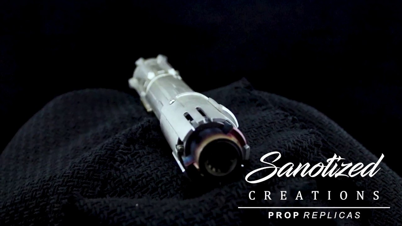Phoenix Props: "The Light" Lightsaber | 360° View - YouTube