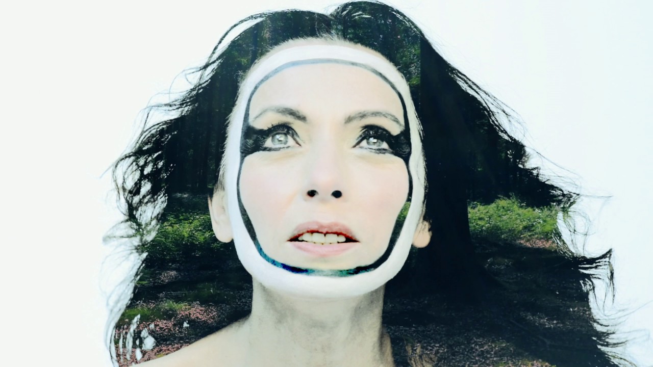 SA BAT'MACHINES & TAM LY - MAGIC TRICKS-recommandé pour vous - YouTube