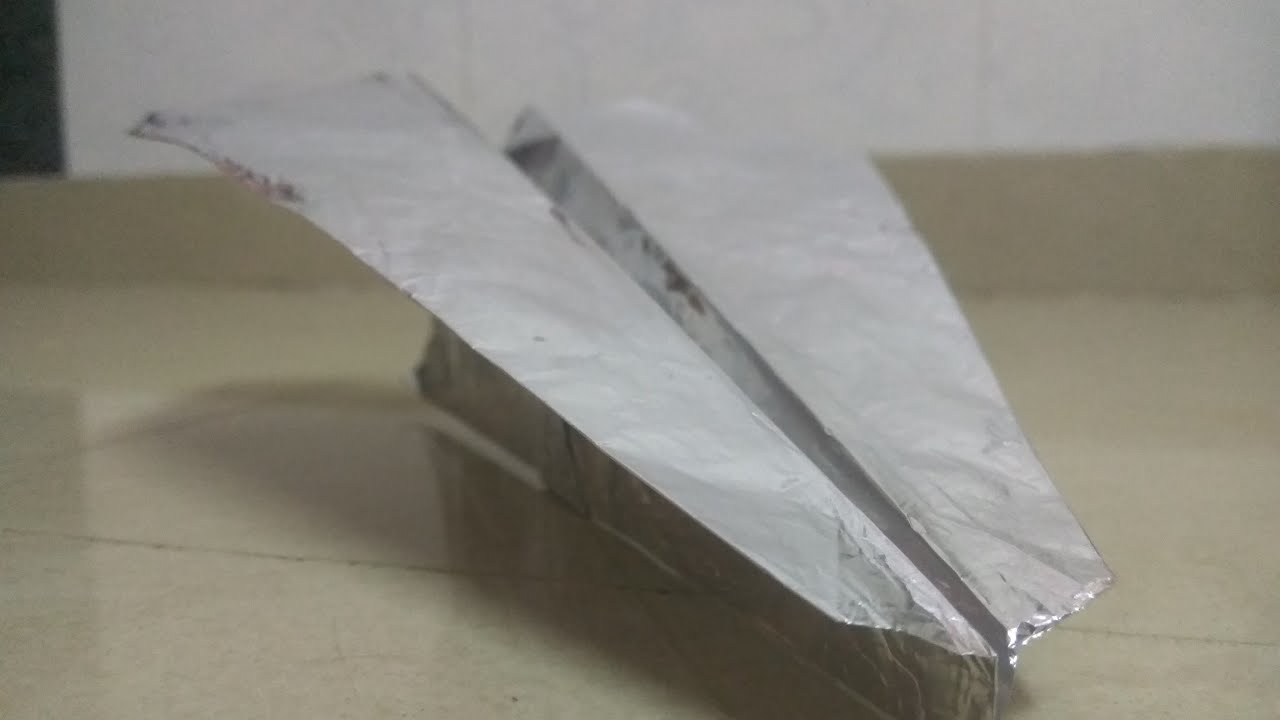 How to make a foil paper plane that flies far (2020) - YouTube