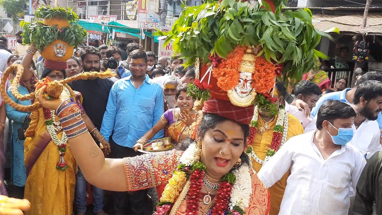 Jogini Shyamala Yellamma Bonam 2021 | Shyamala devi Bonam | Balkampet ...