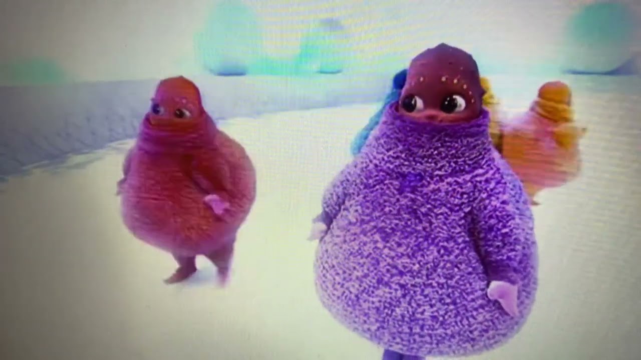 The Boohbahs Get Up And Gallop To Putting It Together - YouTube