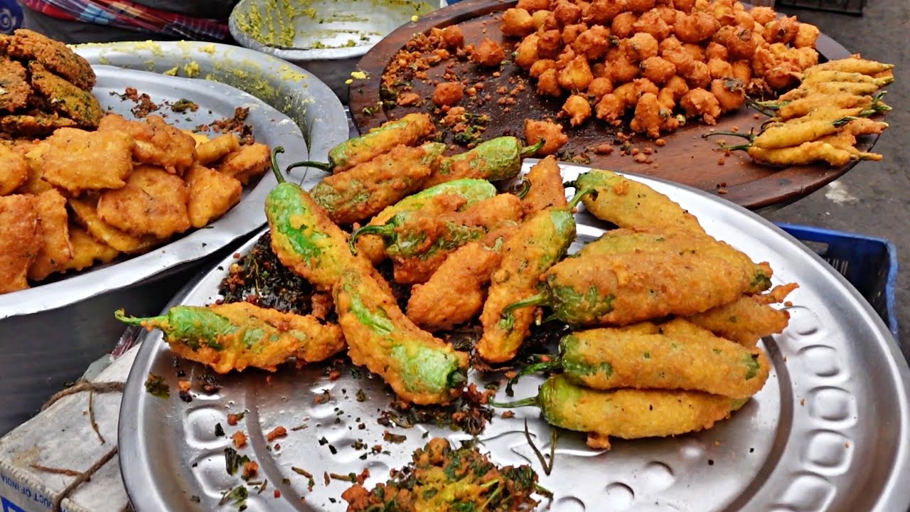 SIMPLE TASTY SNACKS AT CHEAP PRICE IN KOLKATA - YouTube