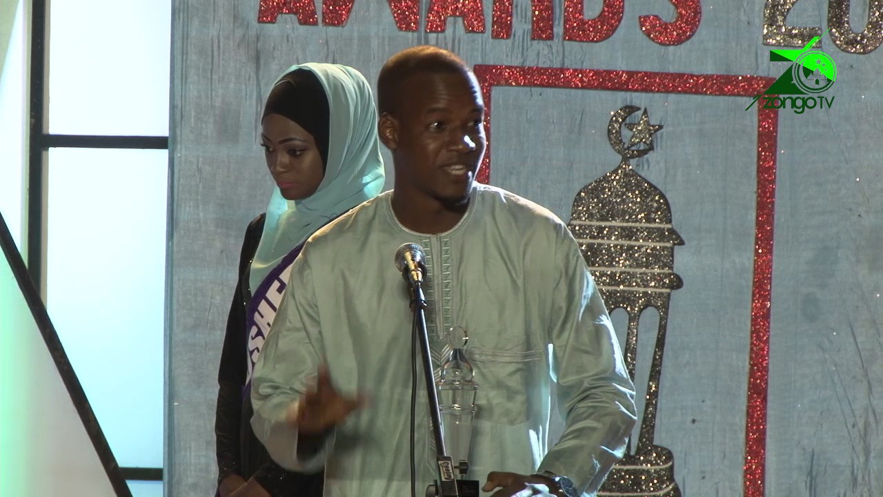Umar Sanda Recieves Award for Radio Personality of the Year at Ghana ...