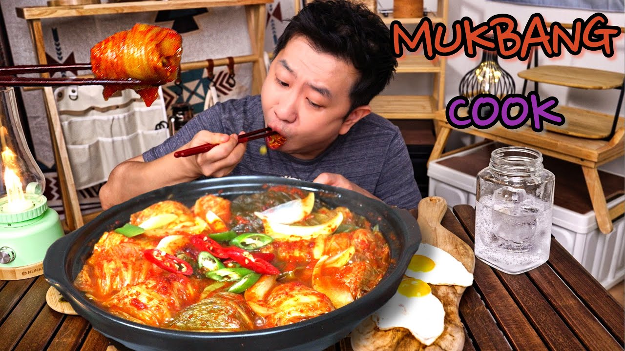 SUB) Korean one-pick kimchi and pork belly Hot pot dish 🍖 Cooking and ...