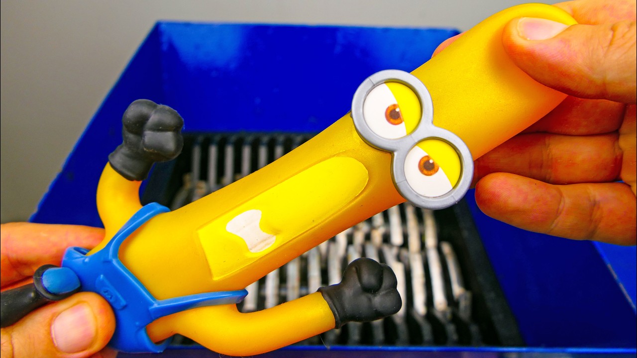 Stretchy MINIONS vs Real SHREDDER! - YouTube