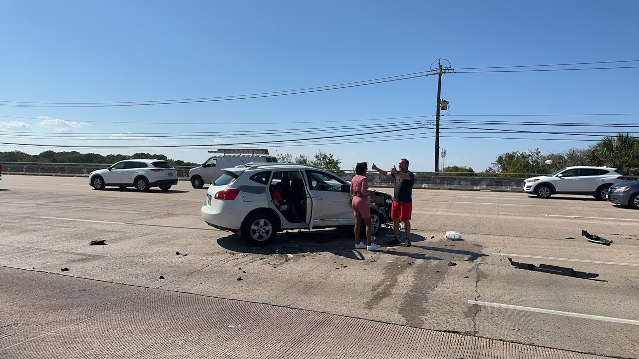 Accident at the Boat Ramp!! - YouTube