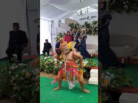 tari kiprah ratu sewu by almarhum ananda lutfir rahman😭