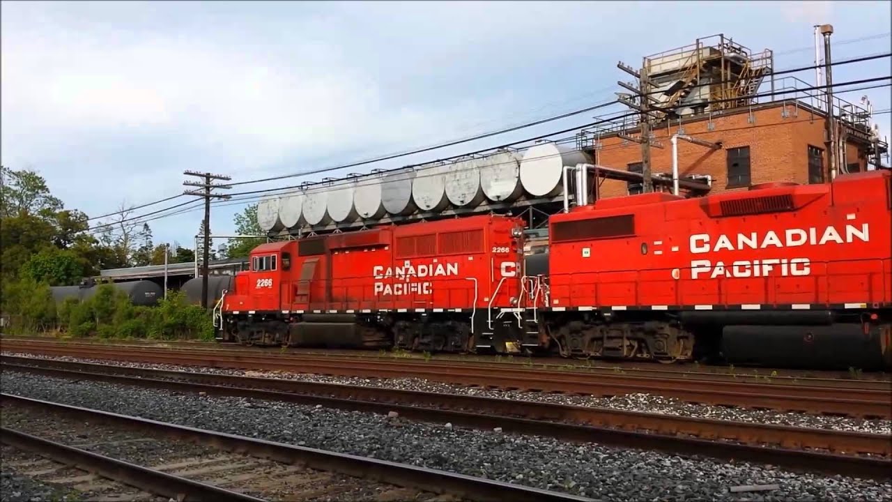 CPR 3062 & CPR 2266 - Light Engine Move - YouTube