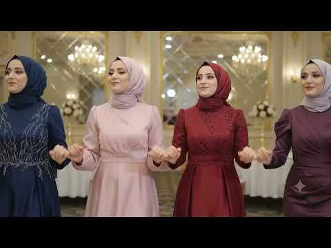 Halay Oynayan Kadınların Renkli ve Coşkulu Anları #halay #kurdish #kurtce #düğün  #gelin  #halaybasi