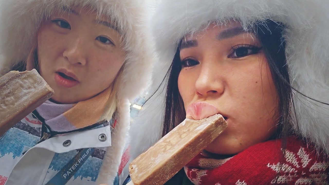 Waterlynn Got Her Lips Stuck on This | Twitch Fails 2 - YouTube