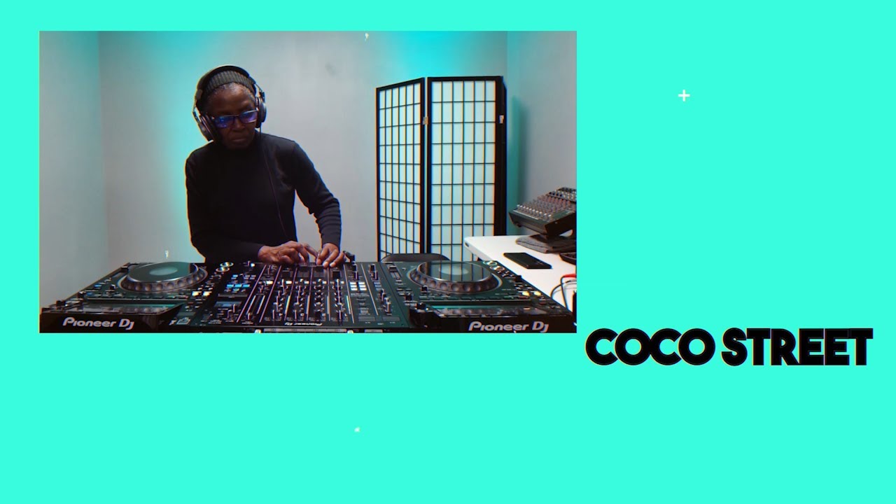 Electrik Cake with Coco Street! - YouTube