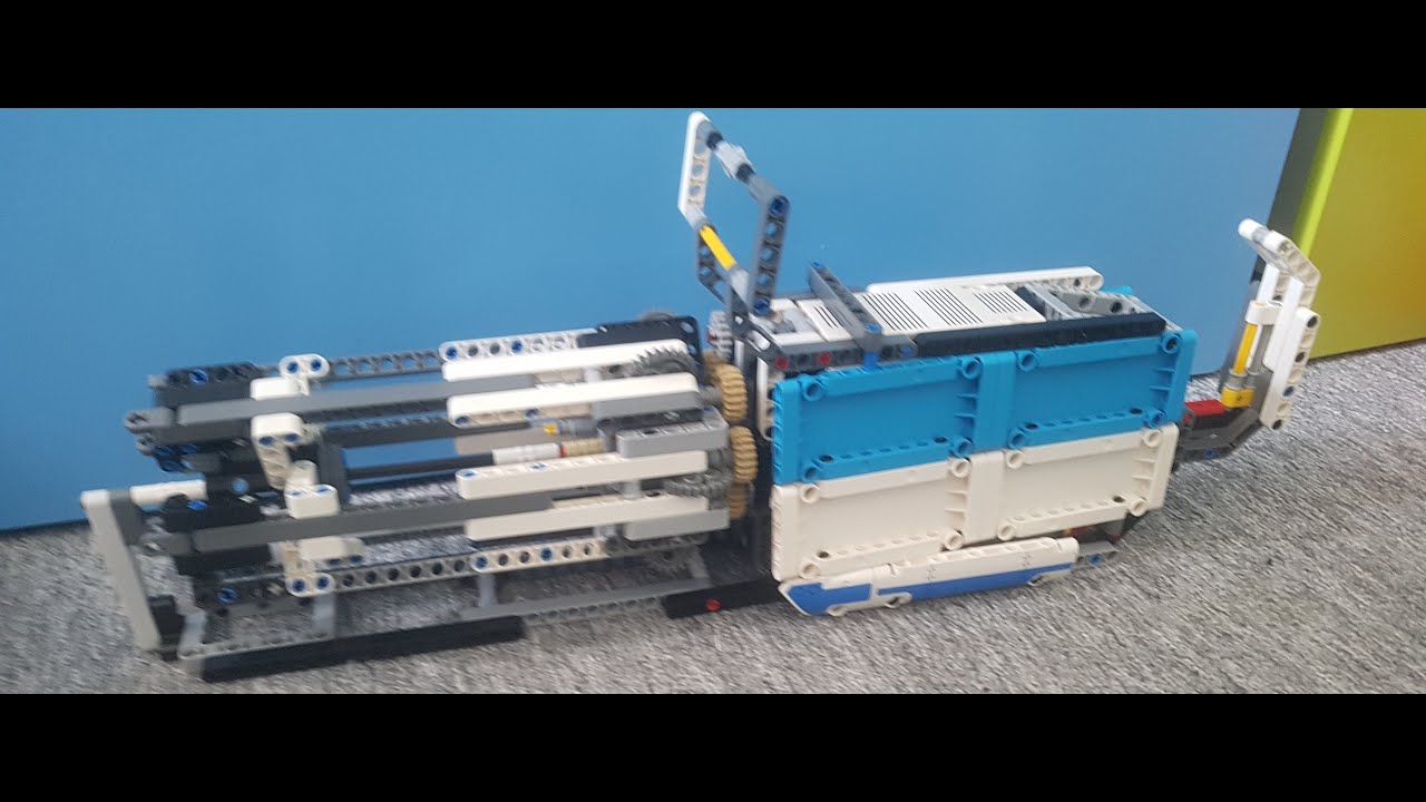 How to build a lego technic Minigun - YouTube