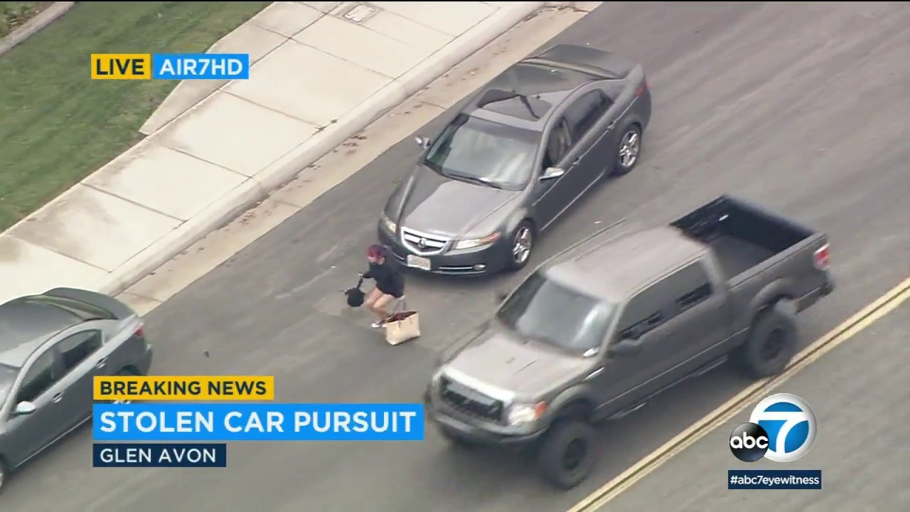 Raw Video Passenger Exits Chase Suspects Car Taken Into Custody