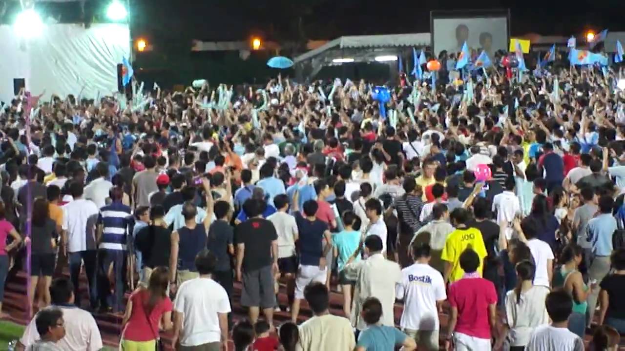 GE2011-WP beats PAP Aljunied GRC(Celebration) @Hougang Stadium on 7 May ...